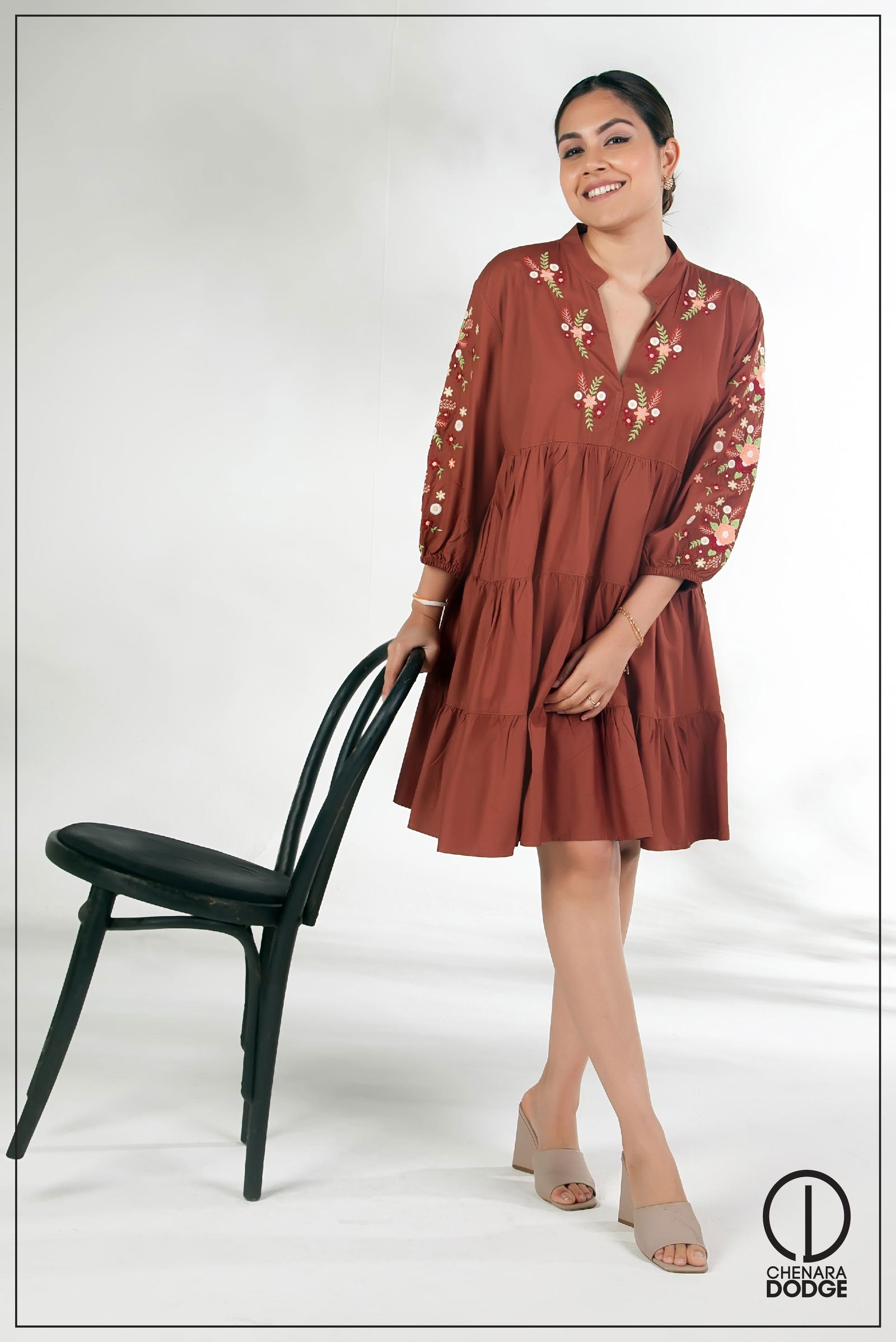 IRIS EMBROIDERED MINI DRESS